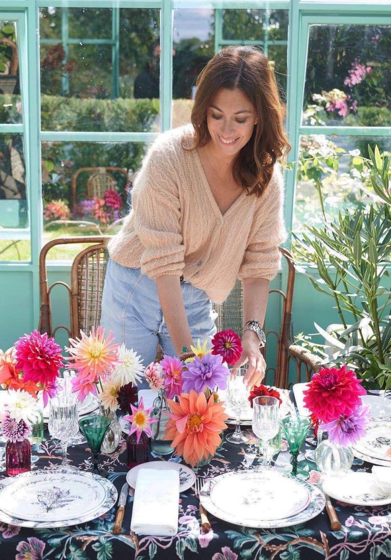 12 Feminine Hobbies that Make You More Interesting